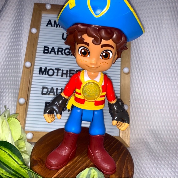 Disney | Toys | Santiago Of The Seas Light Up Talking Pirate Doll ...